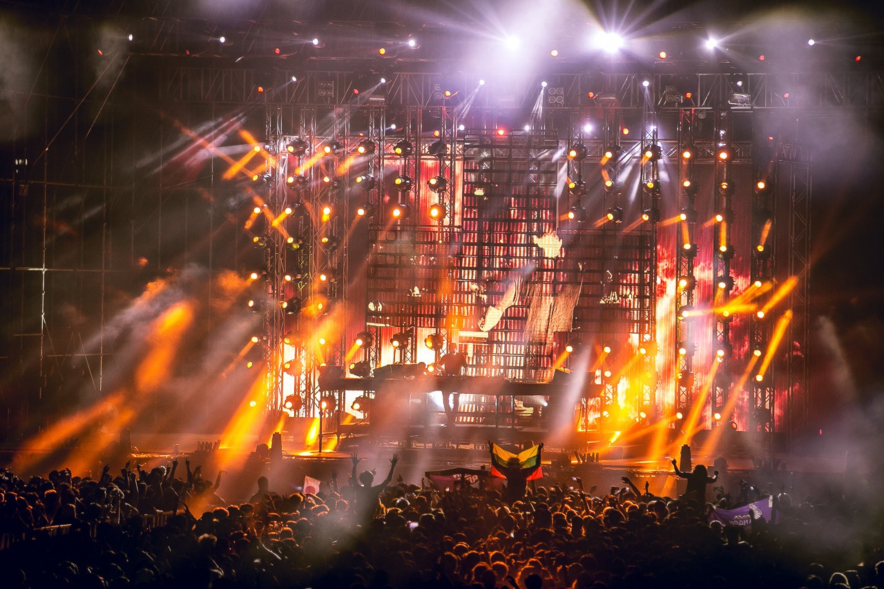 AVA NYE 2017 Music Festival w/ Martin Garrix (Album 2) | Siam2nite