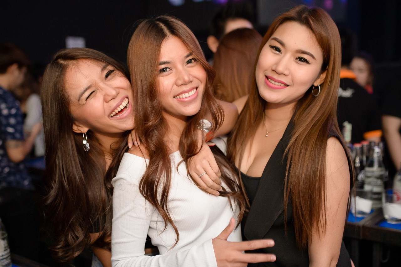 Saturday Night at Creek Club, Liab Tang Duan Ramindra | Siam2nite