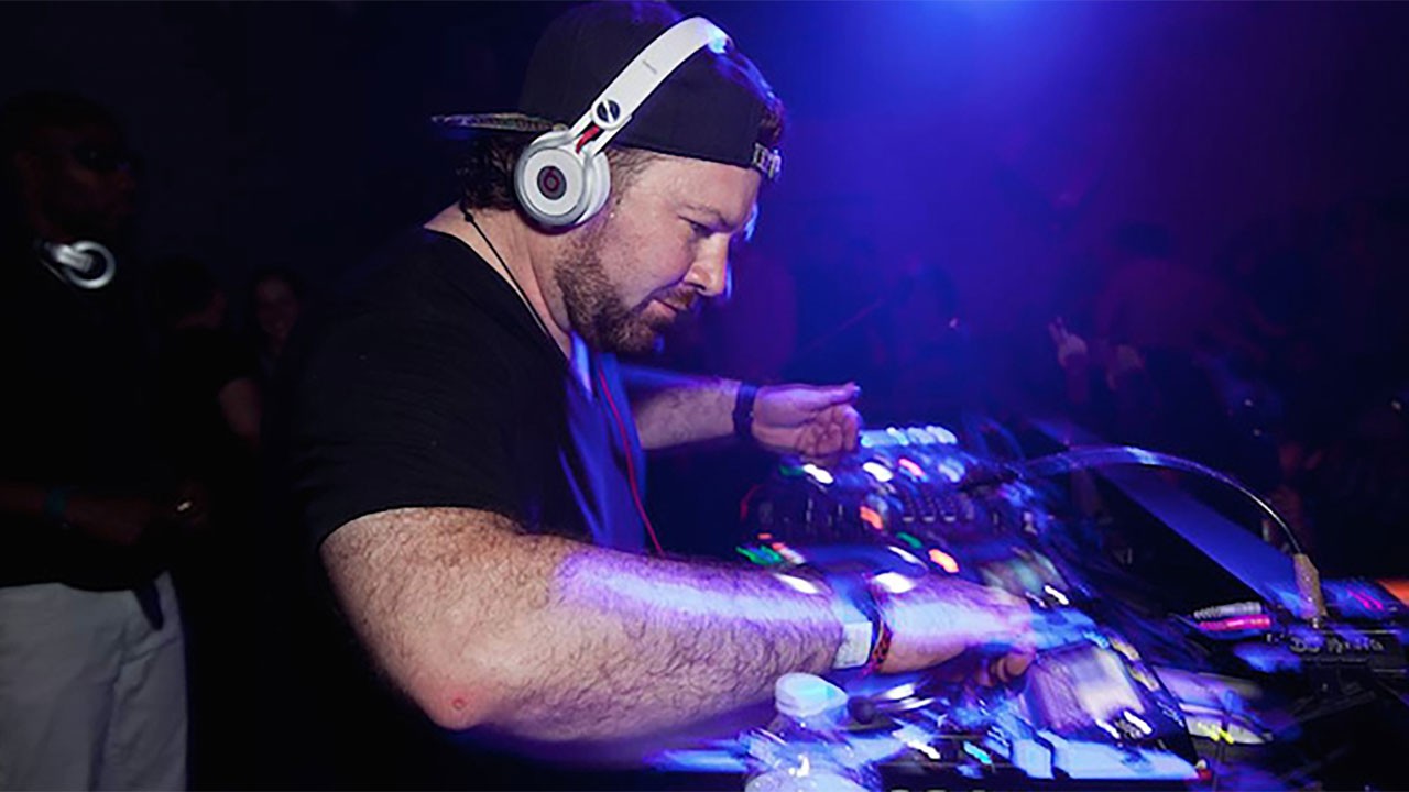 Exclusive Interview with Shiba San | Siam2nite