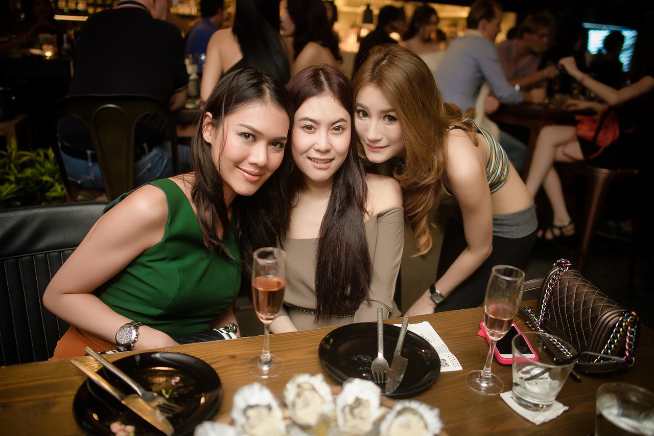 DJ Christ Burstein at SeenSpace | Thonglor 13 | Siam2nite