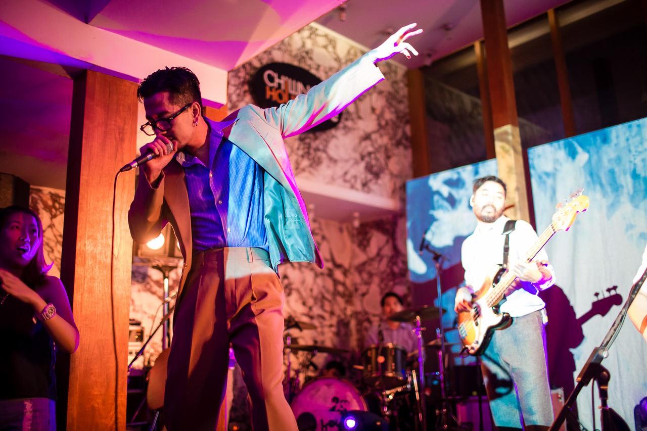 25 Hours at Chilling House Cafe | Siam2nite