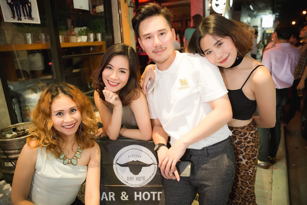Playground at Buff Bar & Bistro | Siam2nite