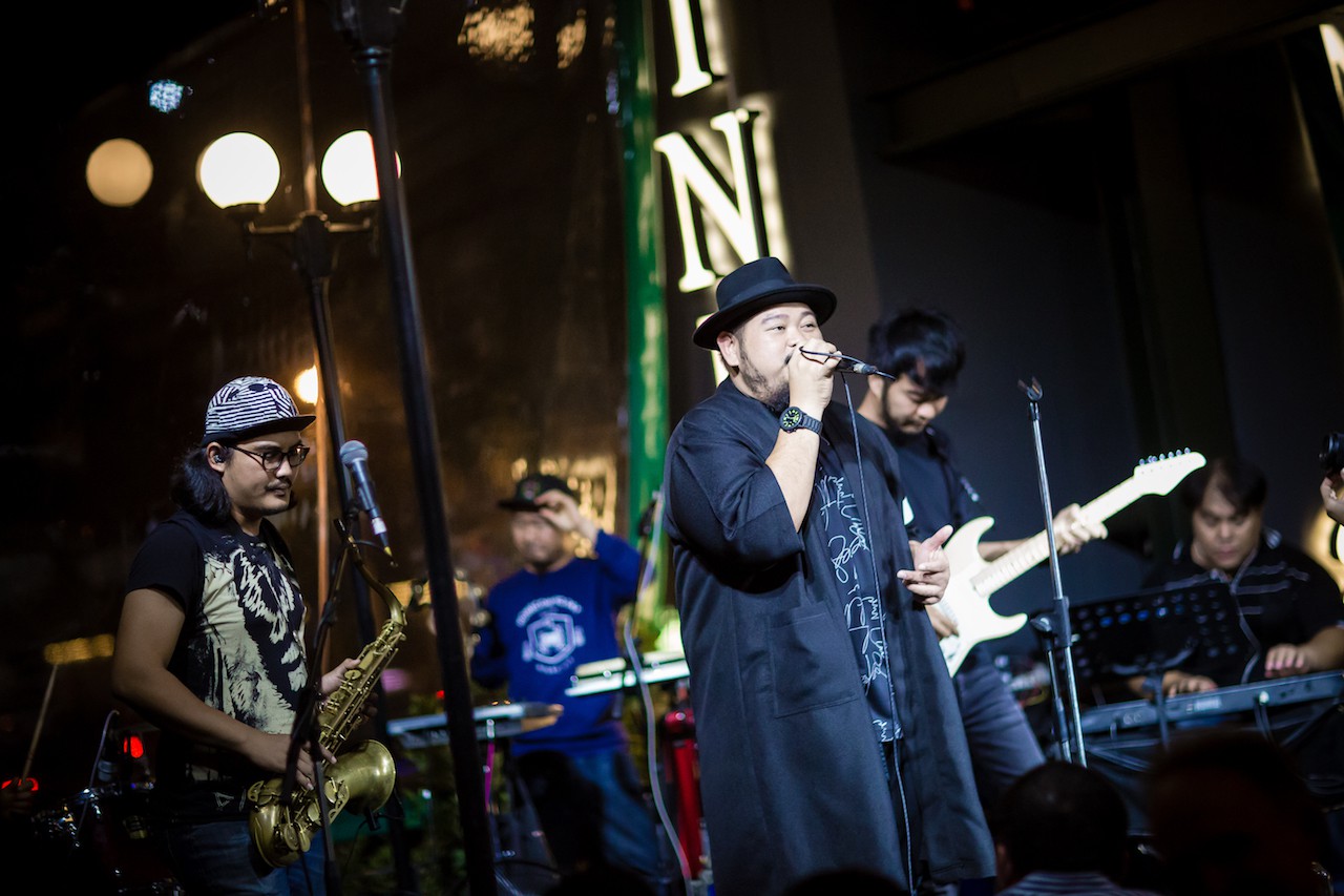 Pop Pongkool at Wine Republic | Siam2nite