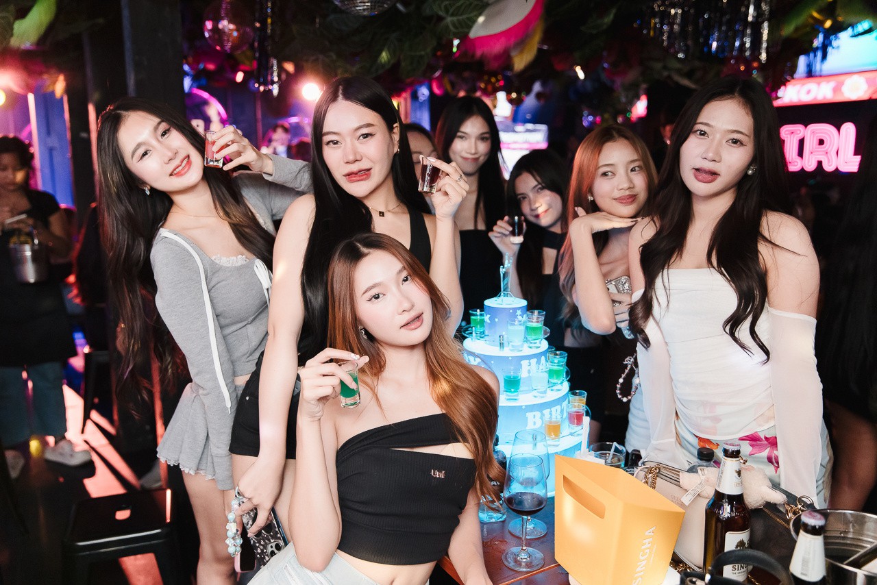 ภาพบรรยากาศ Saturday Night ที่ Yak Bar | Siam2nite