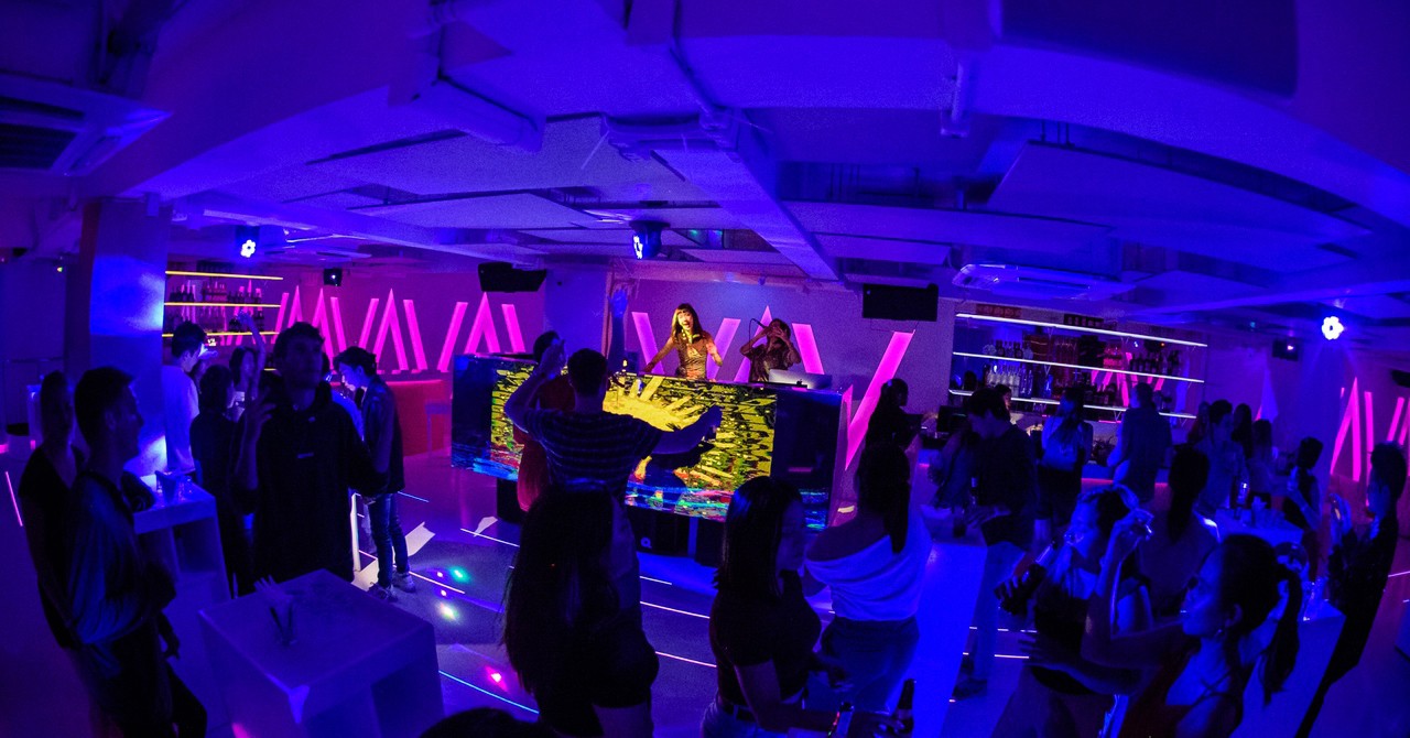 V Nightclub - Club (Ekkamai - Thonglor, Bangkok) | Siam2nite