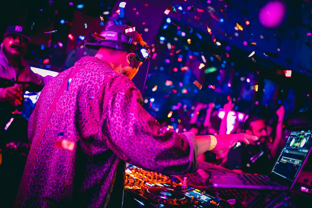 Crush Wednesdays w/ DJ Bonics at The Club at Koi | Siam2nite