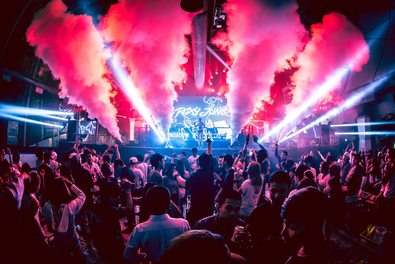 Bungalow On Ice White Party at Sub-Zero Ice Skate Club | Siam2nite