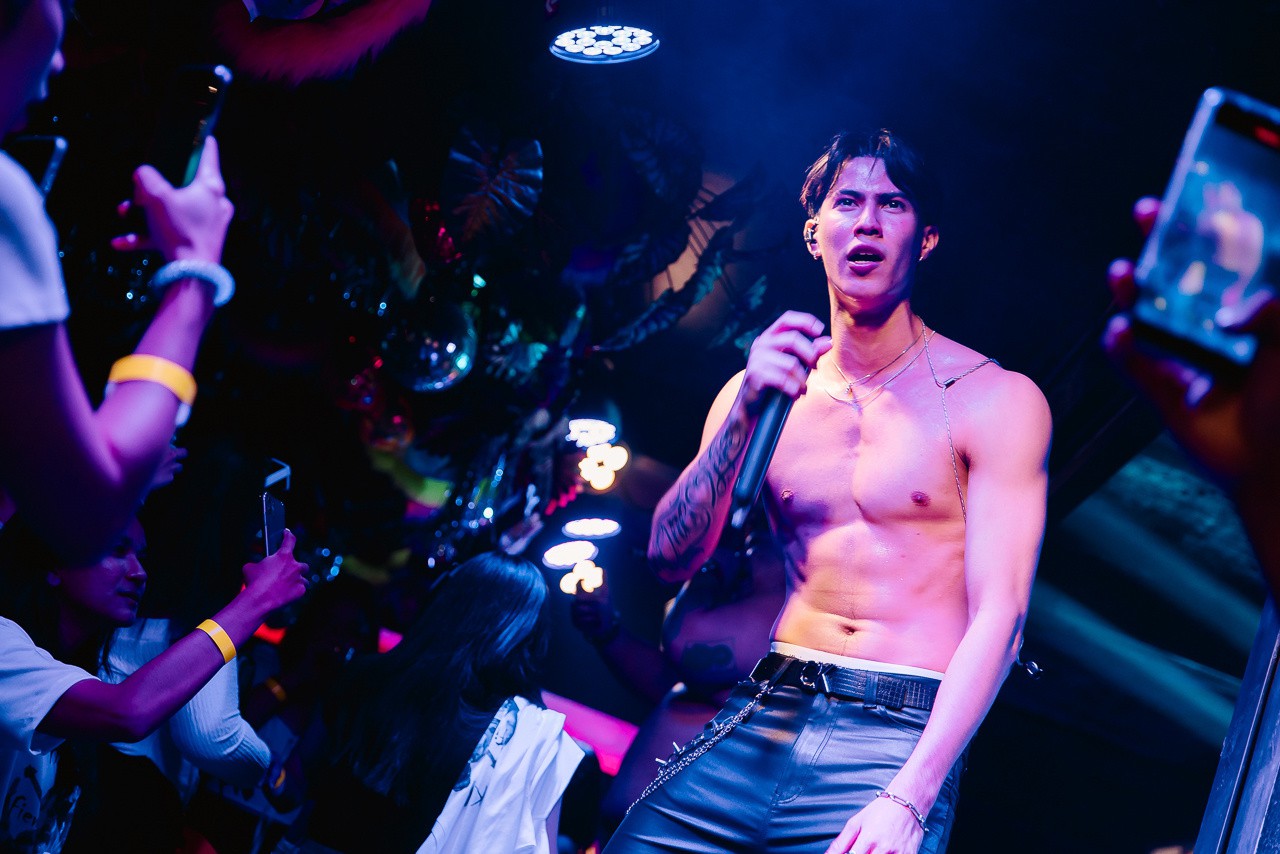 1Life Concert at Yak Bar | Siam2nite