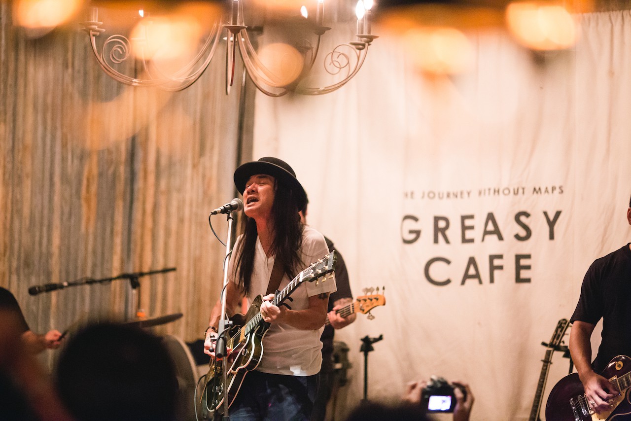 Greasy Cafe Live at Honeymoon Feeling | Siam2nite