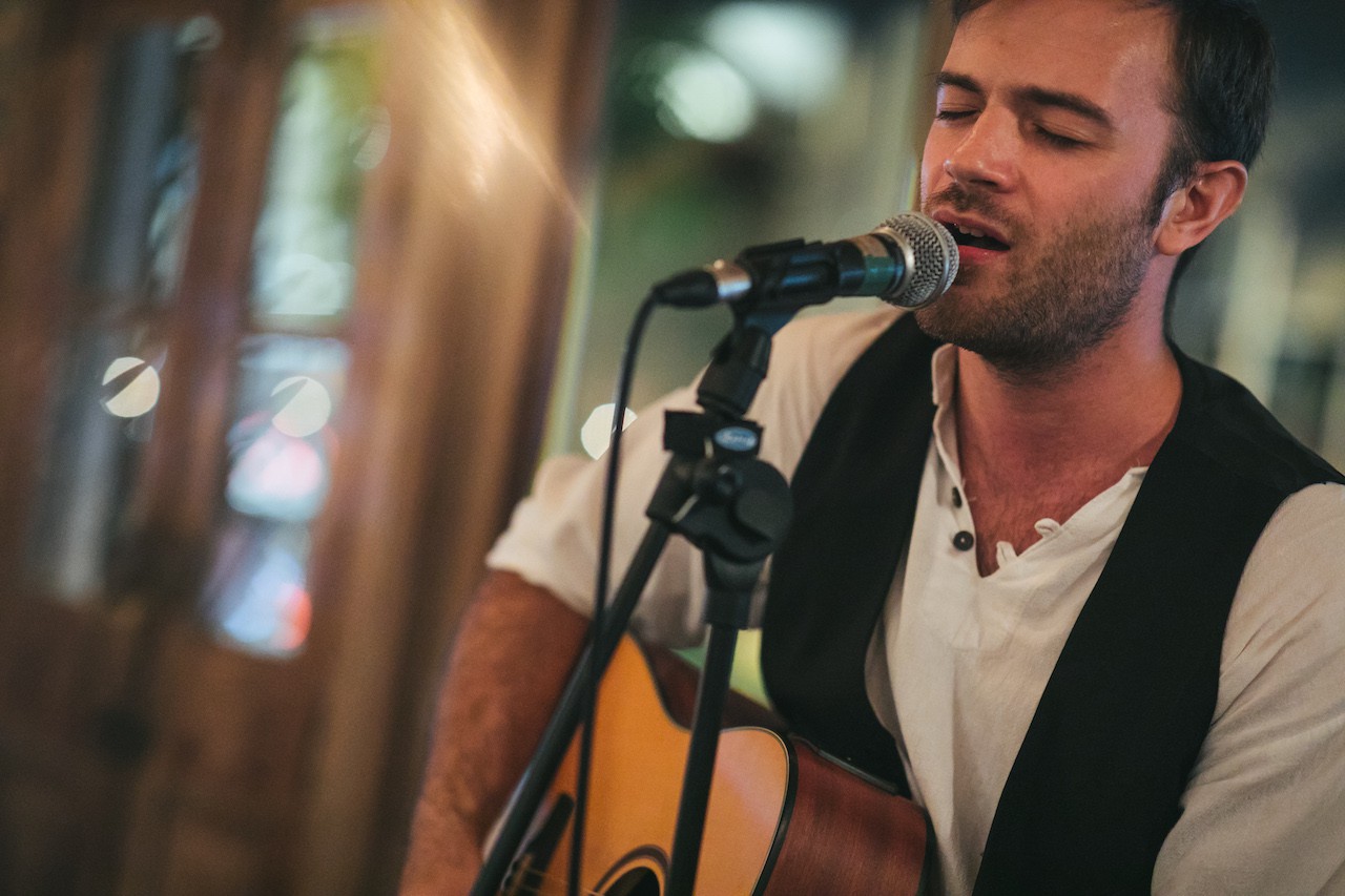 Cantina Acustica ft. Jacob Contin at Cantina Wine Bar | Siam2nite