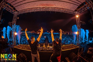 6 Reasons You Should Send Off The Year at NEON Countdown 2019 | Siam2nite