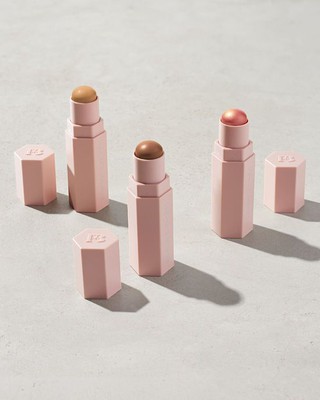 Rihanna's New Make-up Line Fenty Beauty: the Perfect Shade of Makeup to ...