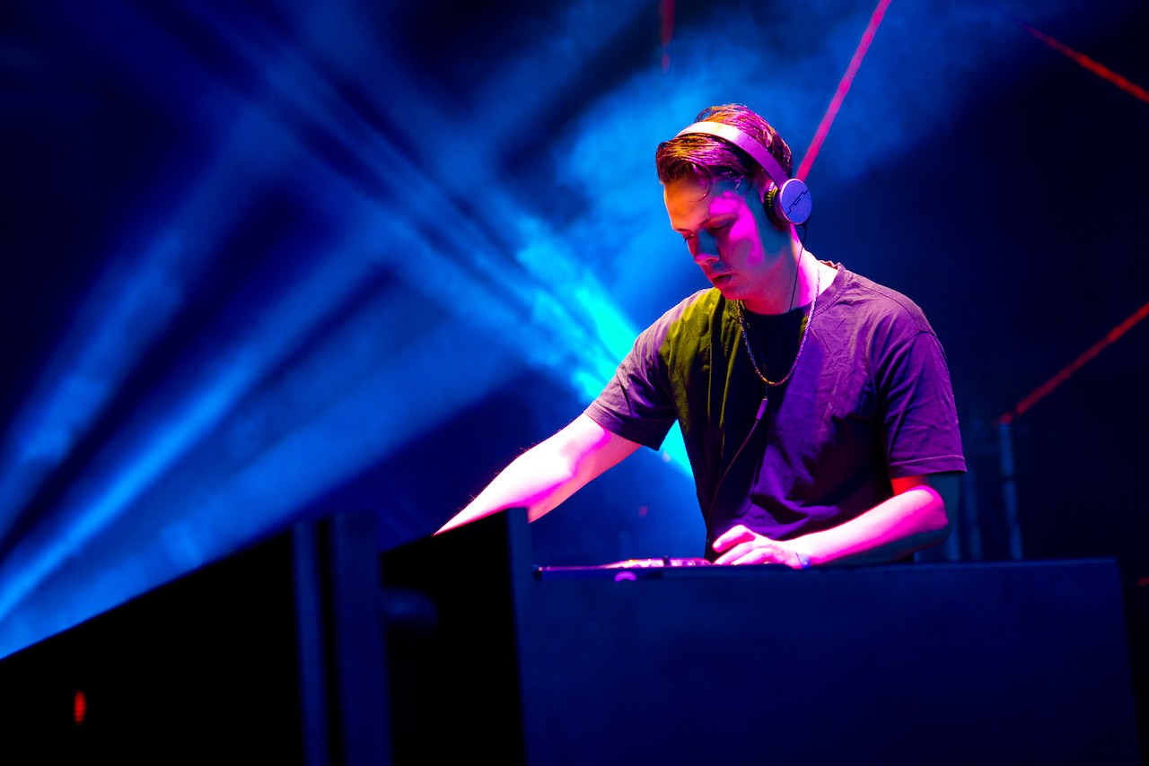 Mike Cervello at BONE (Album 2) | Siam2nite