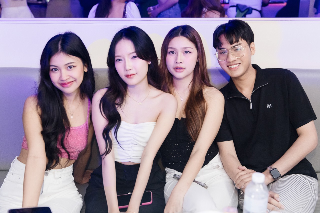 Grey Goose presents DJ Roots at Milley Club | Siam2nite