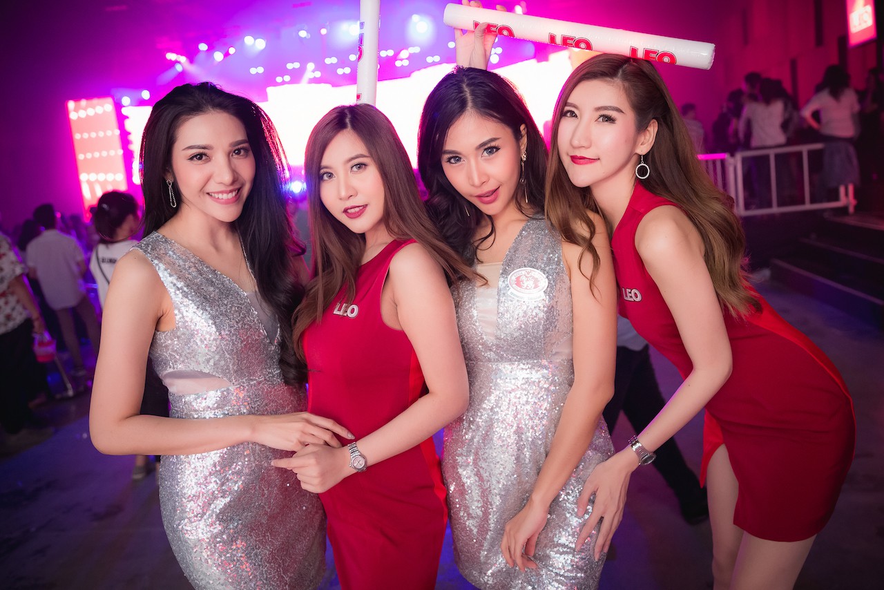 Thailand Top 100 by JOOX at Muang Thai GMM Live House | Siam2nite