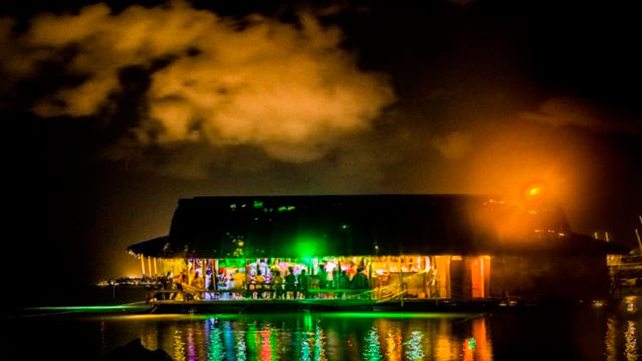 Loi Lay Floating Bar - Bar (Baan Tai, Koh Phangan) | Siam2nite