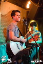 Be Peerapat at 20 Something Bar | Siam2nite
