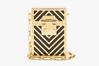 Tiny Bags: A Pocket-sized Trend that Packs Quite the Punch | Siam2nite