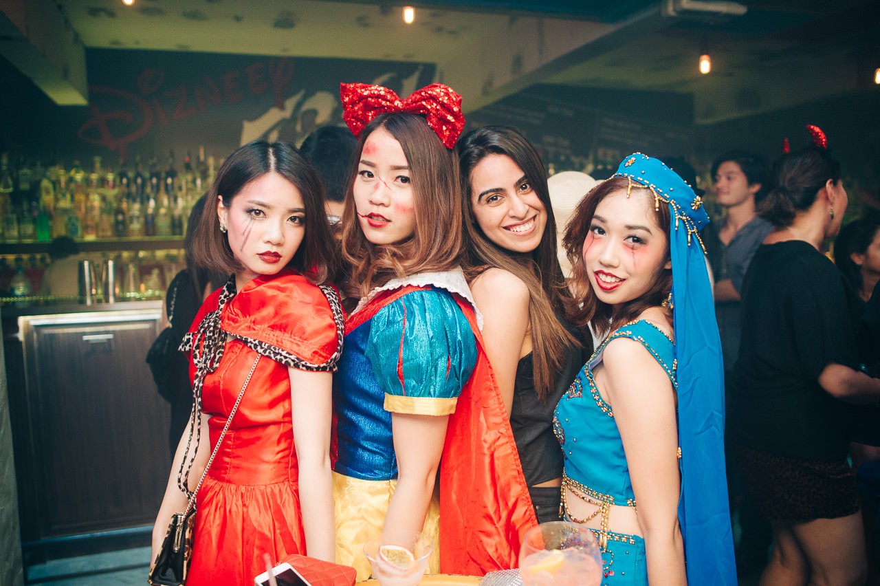 Dizneey Trash Halloween Party at Revolucion Cocktail Bangkok | Siam2nite