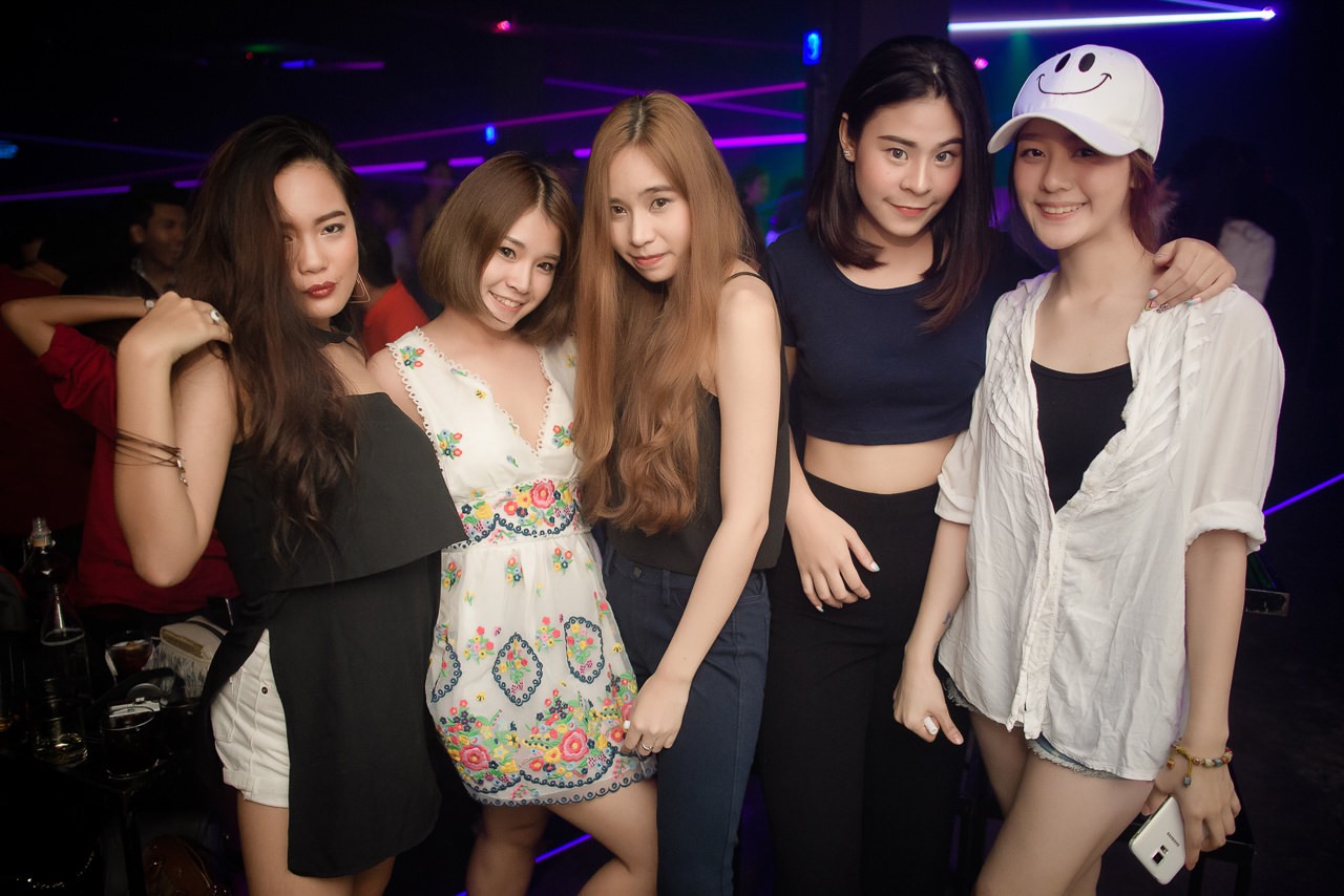 Saturday Night at Massive Club, Liab Tang Duan Ramindra | Siam2nite