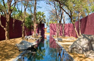 6 Hotels and Resorts in Thailand with the Most Amazing Swimming Pools ...