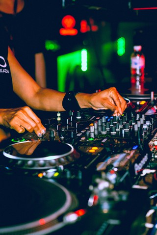 DJ Nakadia: From Korat, to Berlin‘s Techno Scene | Siam2nite