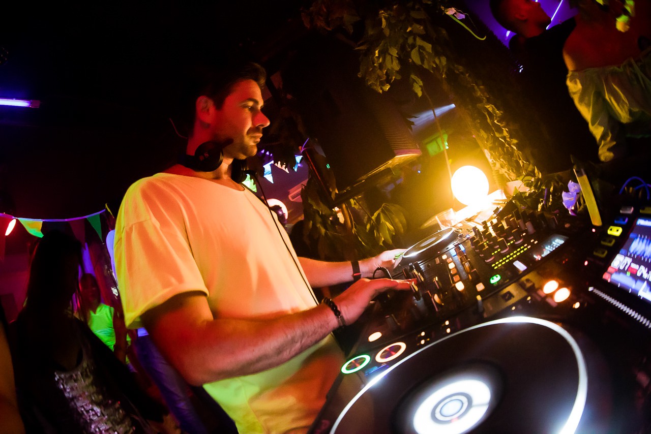 SONDER - NEON in the Jungle ft. Coran x Neil Thorpe x Nukier at ...