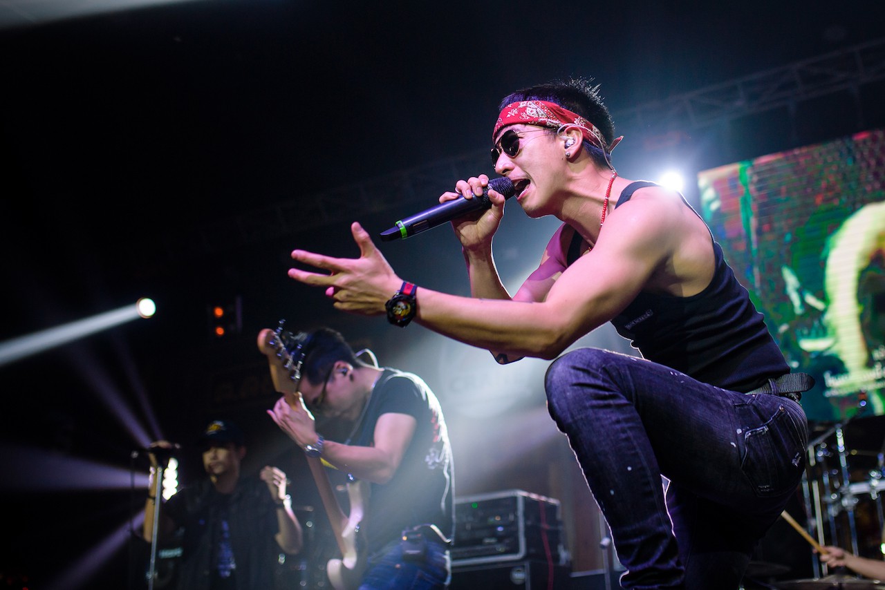 Tono & The Dust at Baan Chon Tawan | Nakhon Sawan | Siam2nite