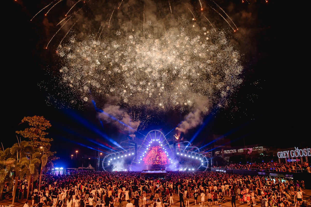 Grey Goose presents NEON Countdown 2023 | Siam2nite