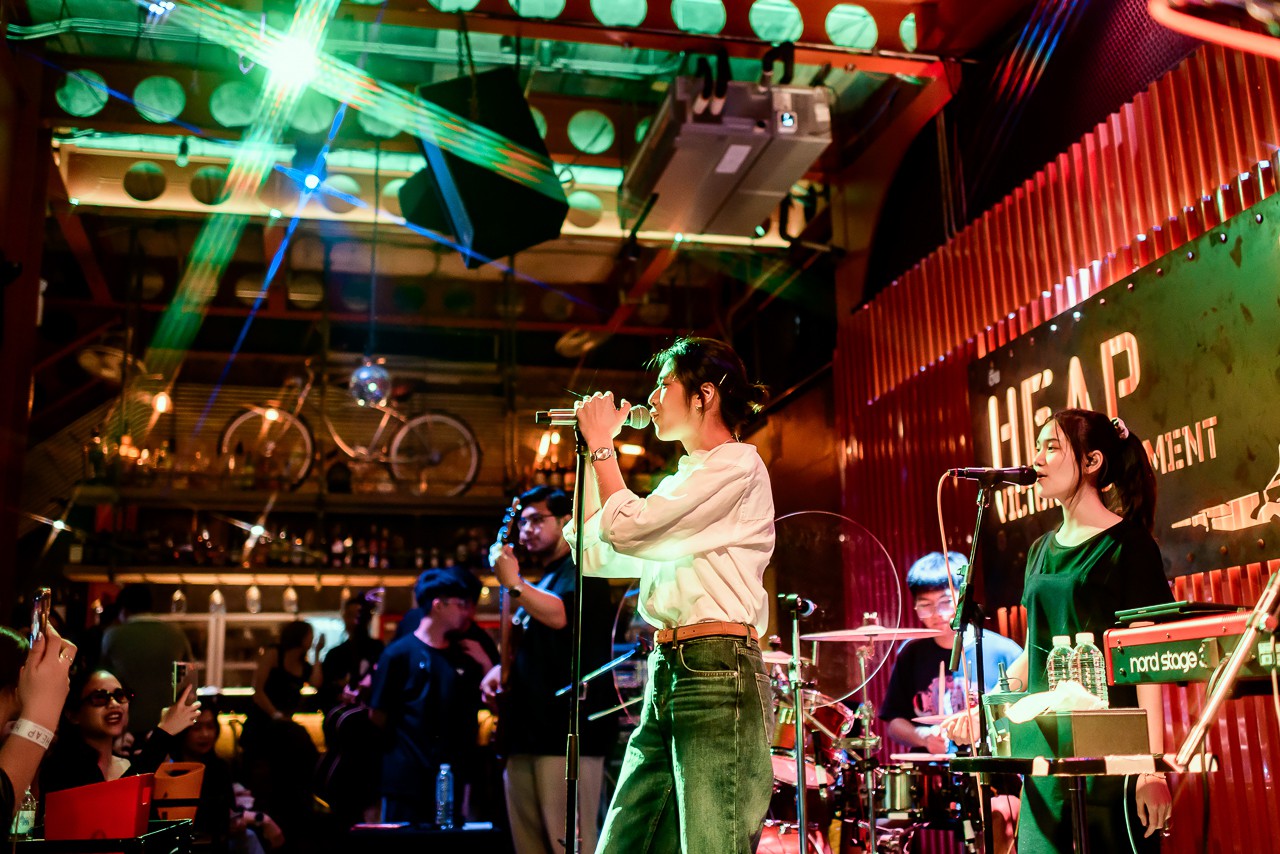 Sarah.salola at HEAP Victory Monument | Siam2nite