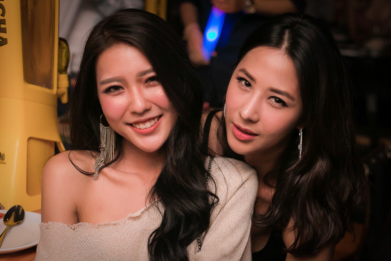 Singha Music w/ Aof Pongsak at Atmos (Album 1) | Siam2nite