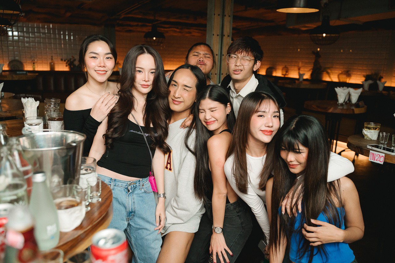 Gavin D concert at Dr.Fetch | Siam2nite