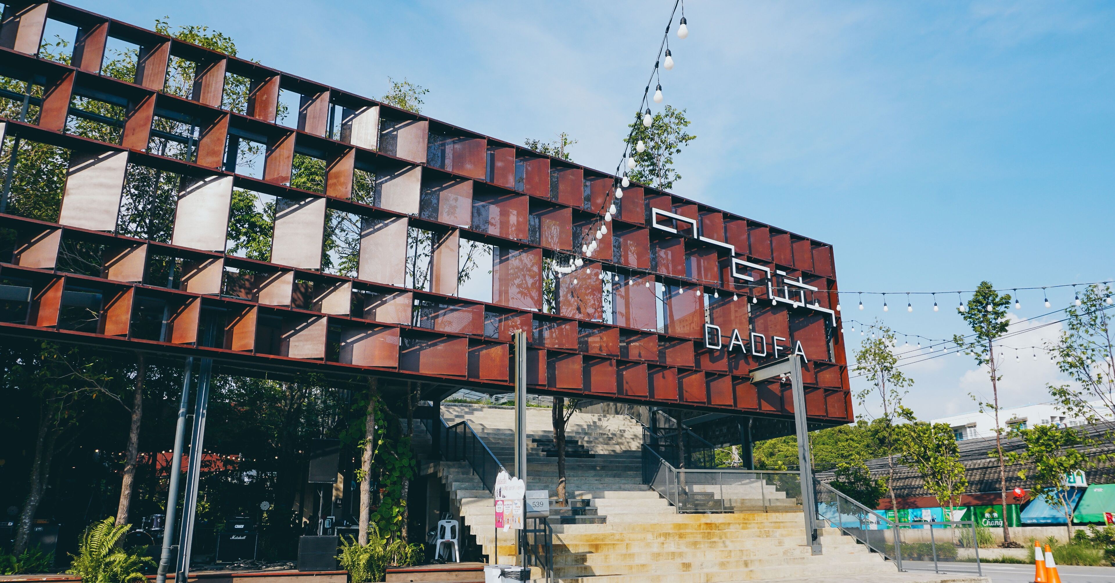 Dadfa: Public Green Space for Friends and Families. Taste Healthy Meals ...