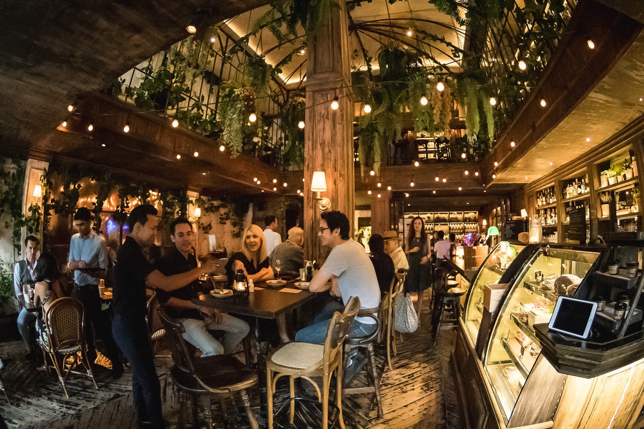 Wine Safari: Free Flow Wine Tasting at The Bar Upstairs | Siam2nite