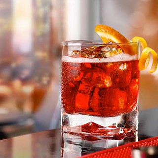 10 Easy Three-Ingredient Cocktails You Can Shake Up at Home! | Siam2nite