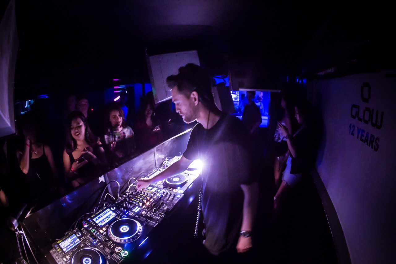 Franky Rizardo at Glow | Siam2nite