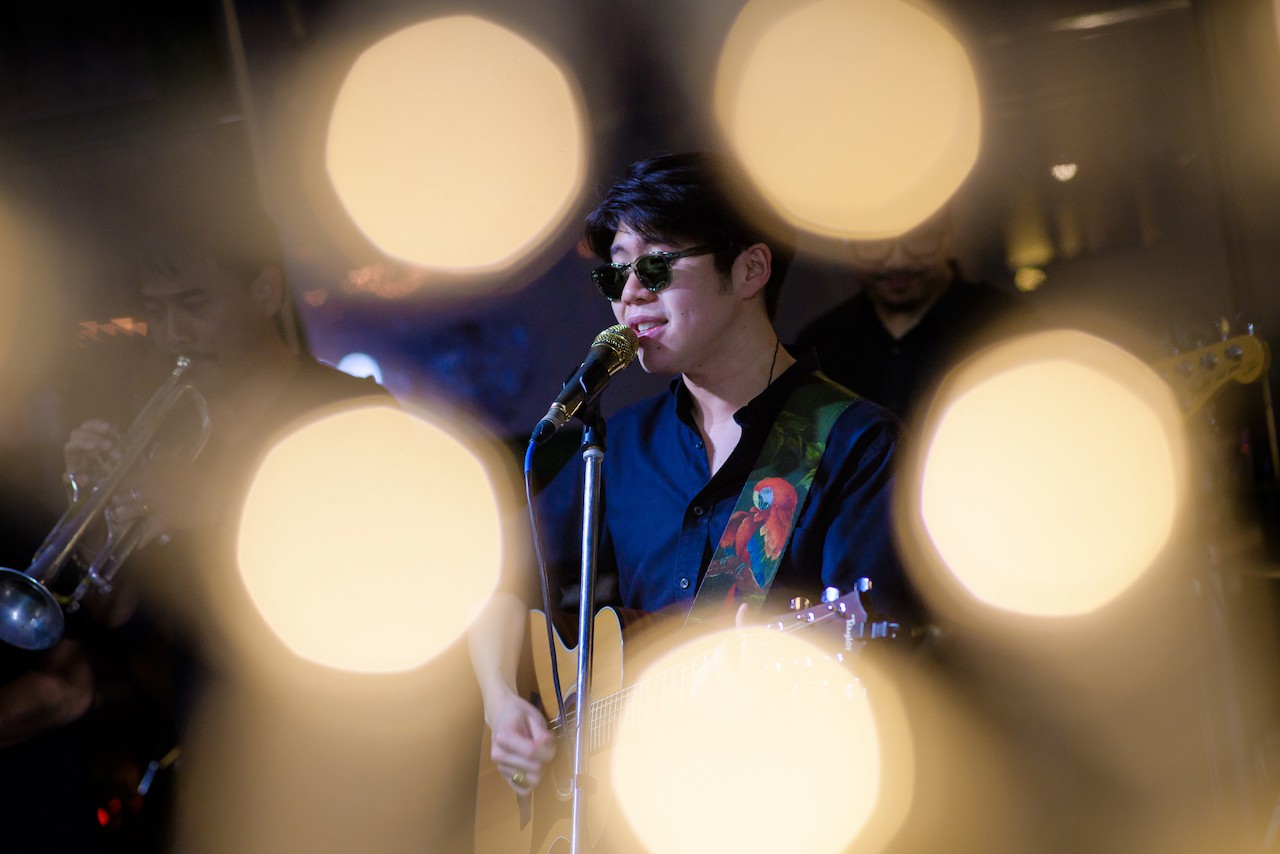 Atom Live at Wine Republic | Siam2nite