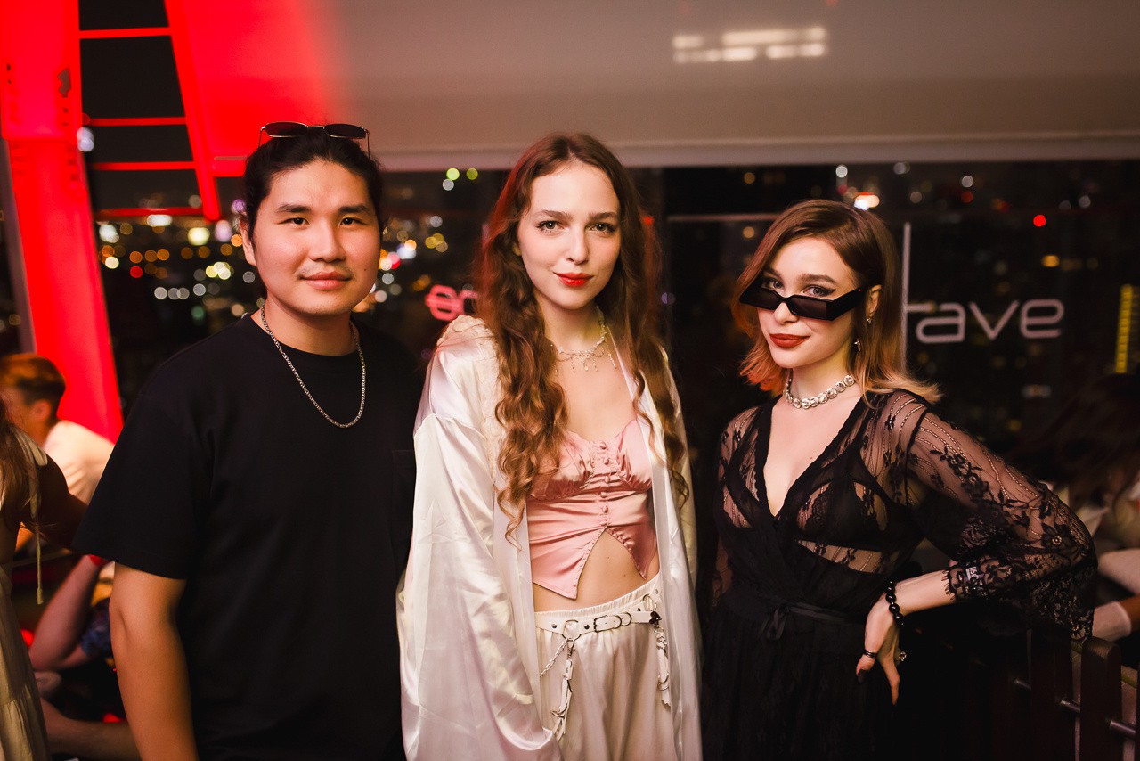 Mad Moon at Octave Rooftop Bar & Lounge | Siam2nite