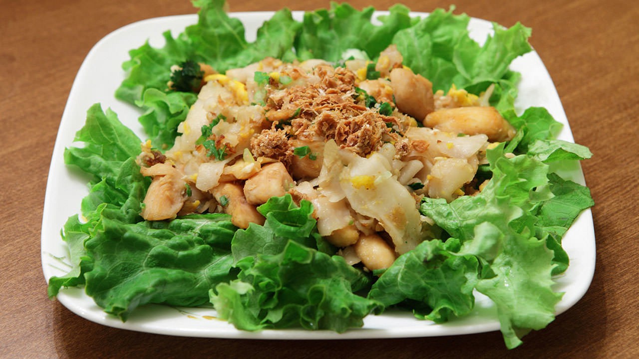 How to cook kick-ass Kuaytiaw Khua Kai – a step-by-step guide | Siam2nite