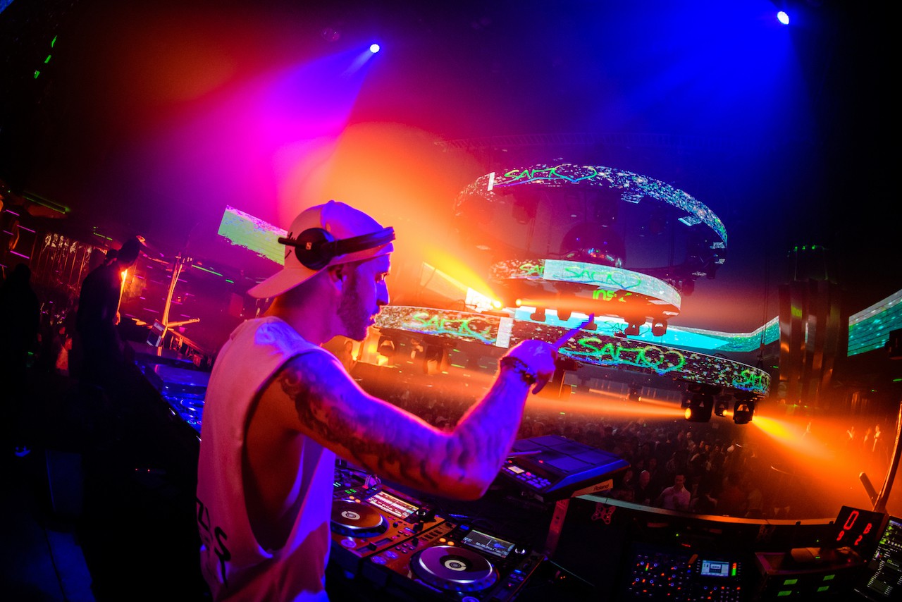 Sam Collins at Insanity Nightclub | Siam2nite