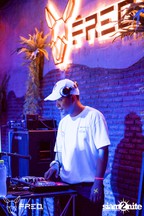 FREQ Bar presents Black Light Party / THE OLD I$E | Siam2nite